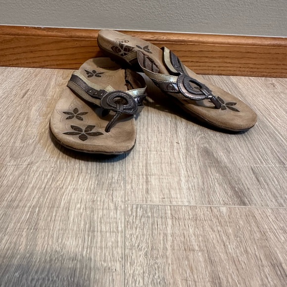 Abeo | Shoes | Abeo Slide On Sandals | Poshmark